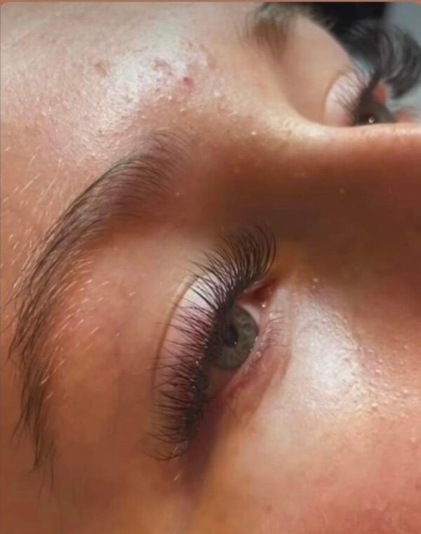 Tatti Lashes, Lash Extensions Infill 45 minute appointment - Beauty Rooms
